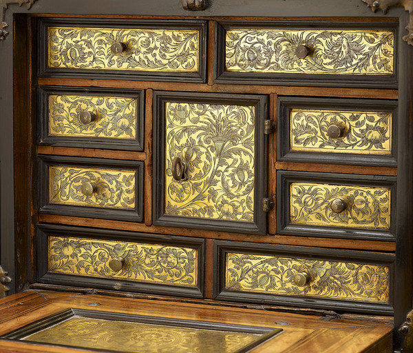 German Table Box | Art-Eos